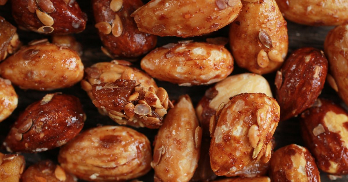 Riekstkoža noslēpumi: sālītas mandeles, rieksti medū un citi ...