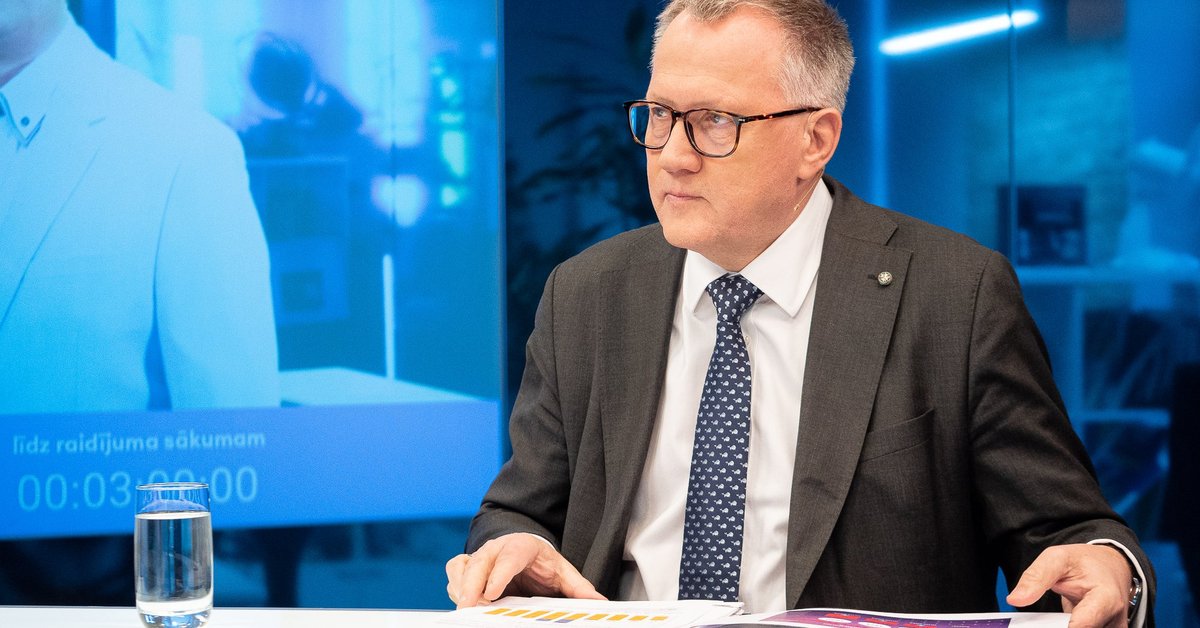 Daļu VSAOI iemaksu novirzīs veselības aprūpes budžetā, saka Ašeradens