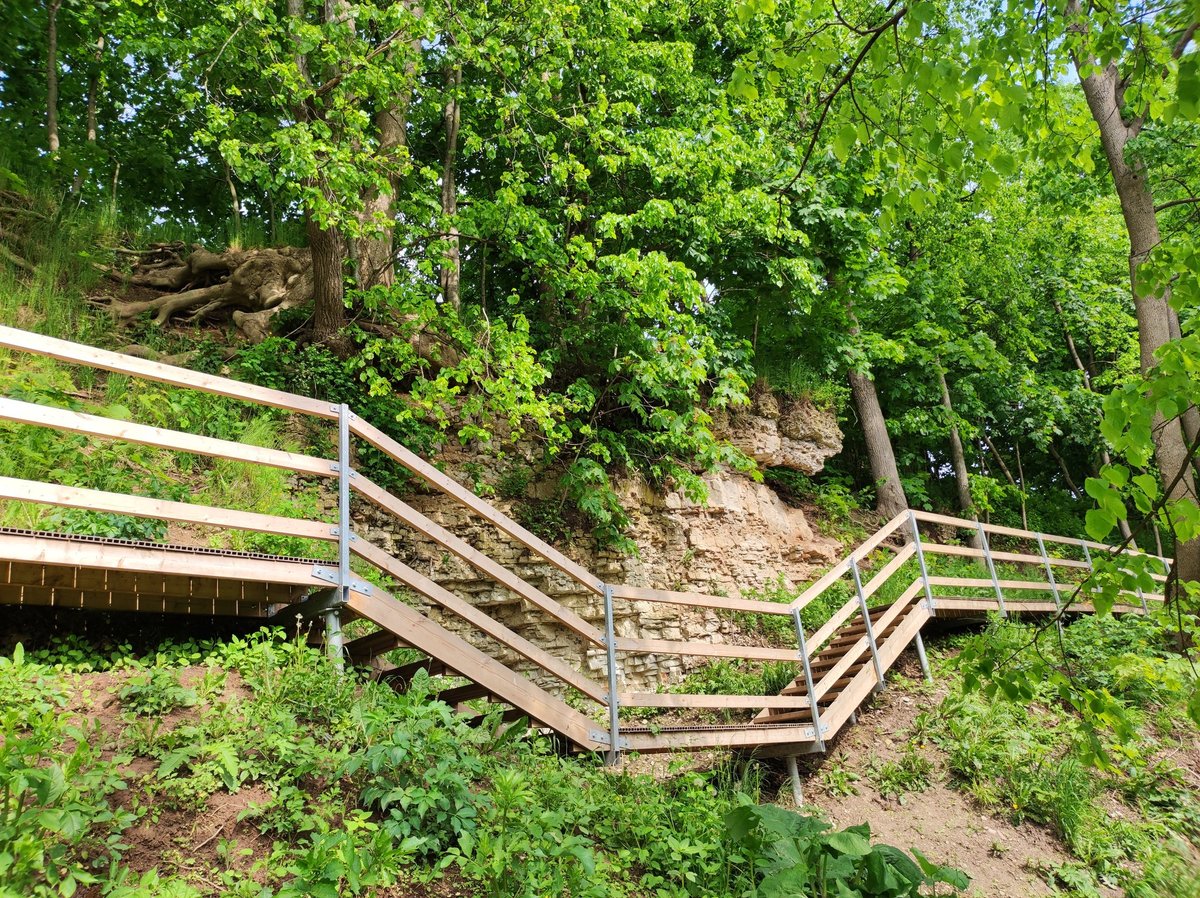 Foto: Iecavas Dievdārziņš, kur liepām neaug galotnes