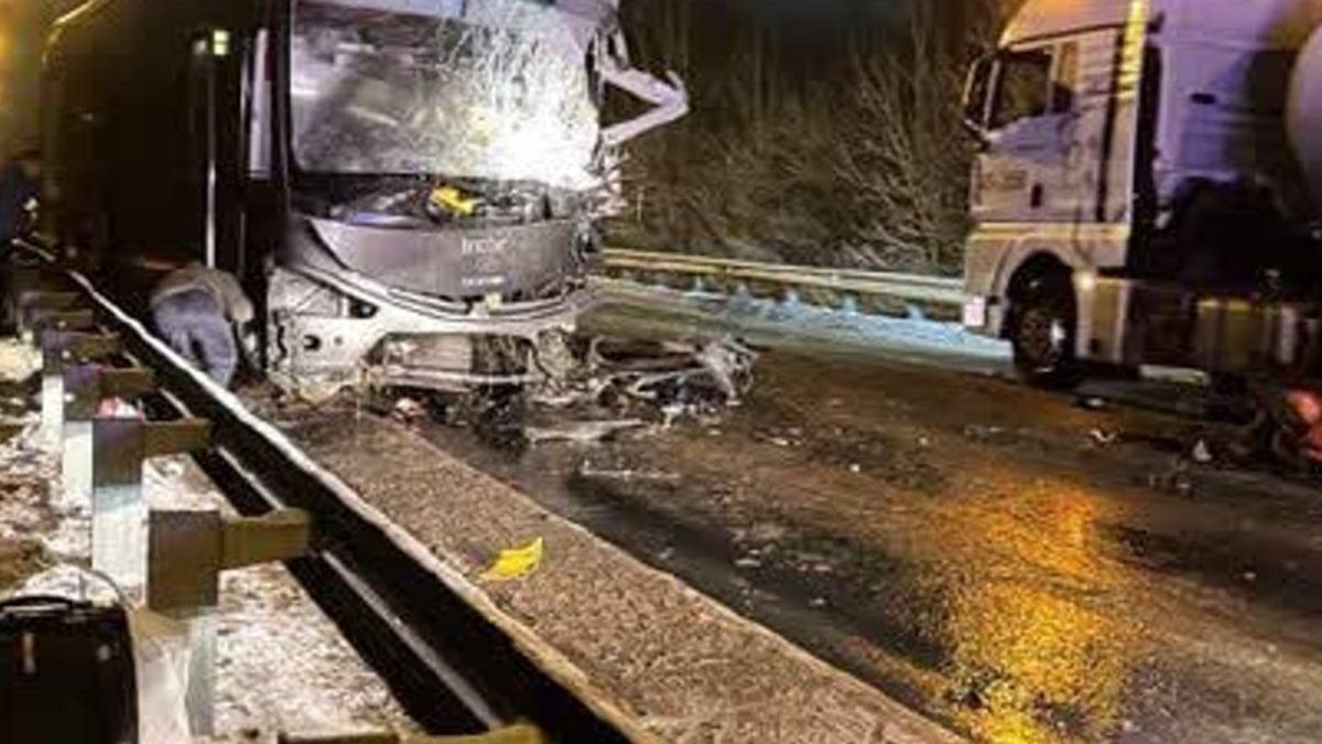 Автобус Lux Express попал в аварию под Ивангородом: есть погибшие и ...