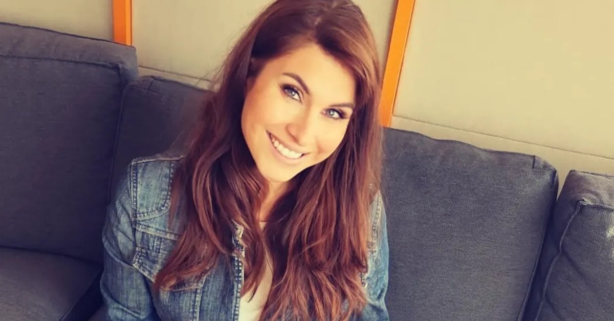 Kolorītā Sanda Dejus atteikusies no kāzu vadīšanas