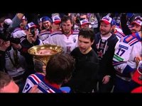 Video: Bijušais KHL prezidents SKA uzvaru Gagarina kausā iemūžina ...