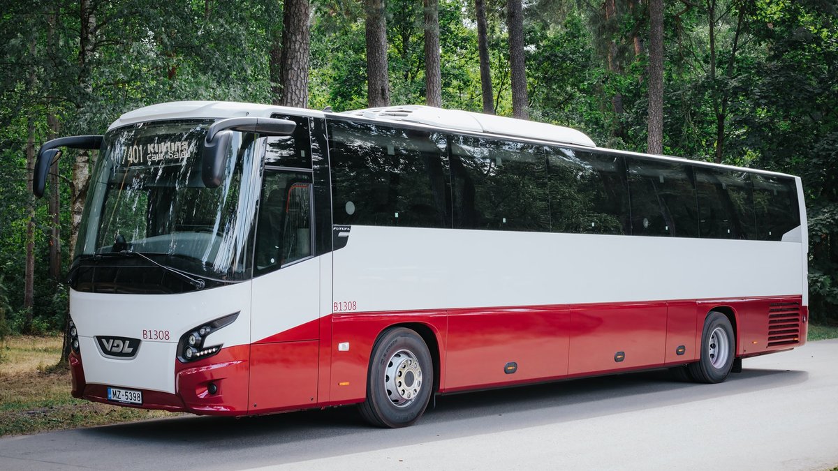 "Latvijas sabiedriskais autobuss" jau otro dienu atceļ vairāk nekā 10 ...