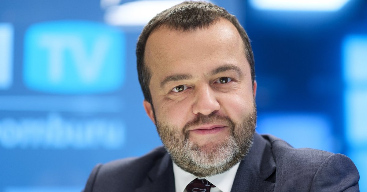 'Delfi TV ar Jāni Domburu' atbild Ernests Bernis. Pilns ieraksts