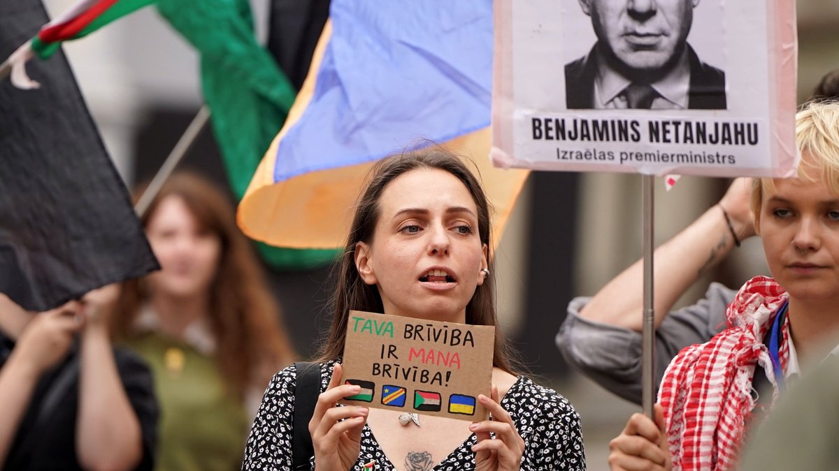 AT atceļ spriedumu par palestīniešu atbalsta piketa aizliegumu ...