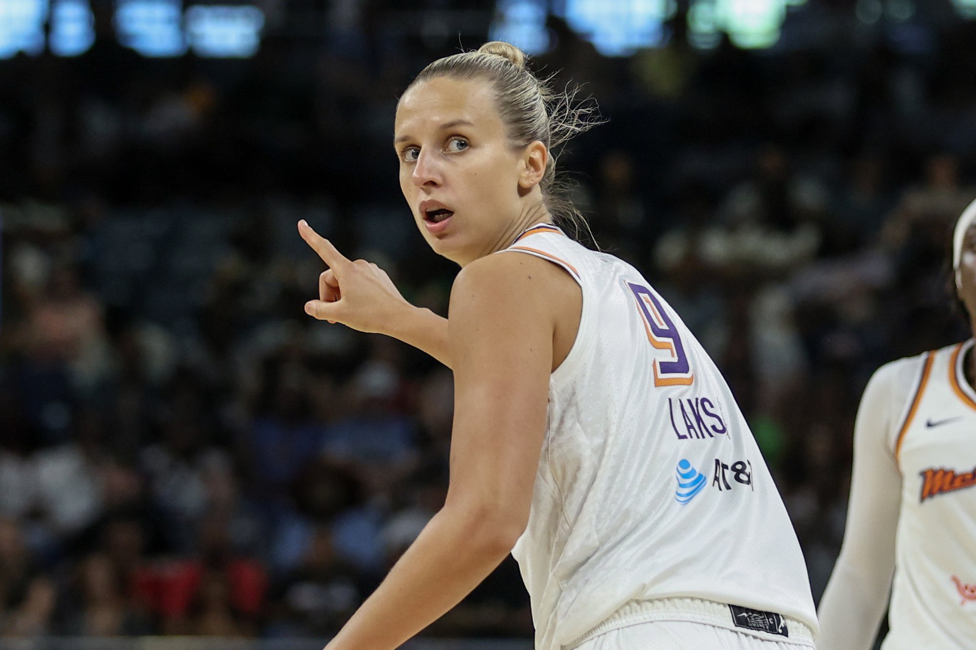 Kitija Laksa beidzot atgriežas laukumā WNBA
