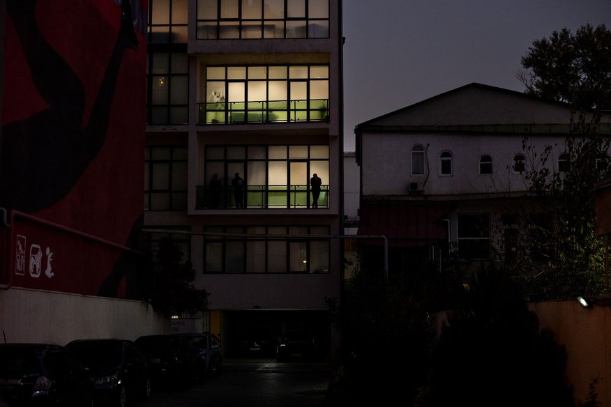 Krāpšanas impērija. Kā zvanu centrs Tbilisi aptīrīja pensionārus Latvijā