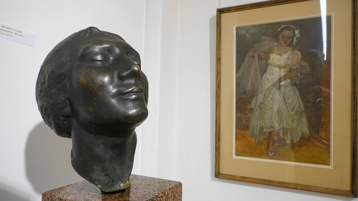 Ar latviešu mākslinieku izstādi "Sākums" Tukuma muzejs svin 90. gadskārtu