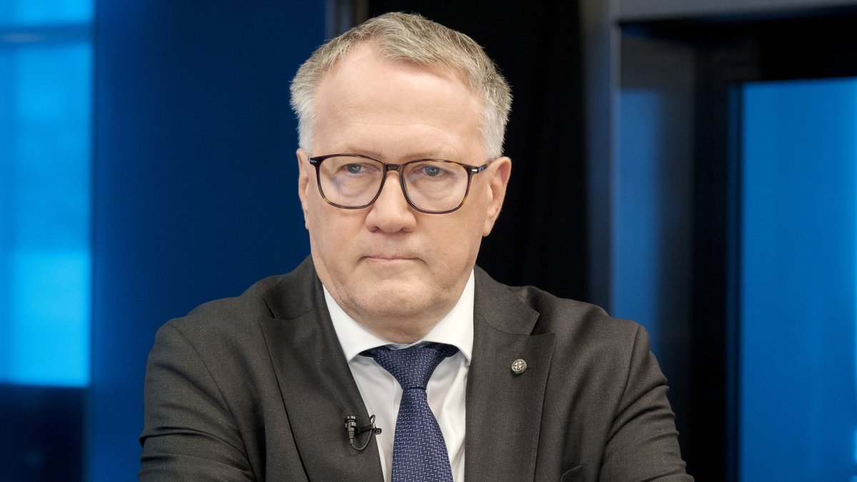 Сначала контроль расходов, потом изменения в налогах? Ашераденс объясняет приоритеты правительства