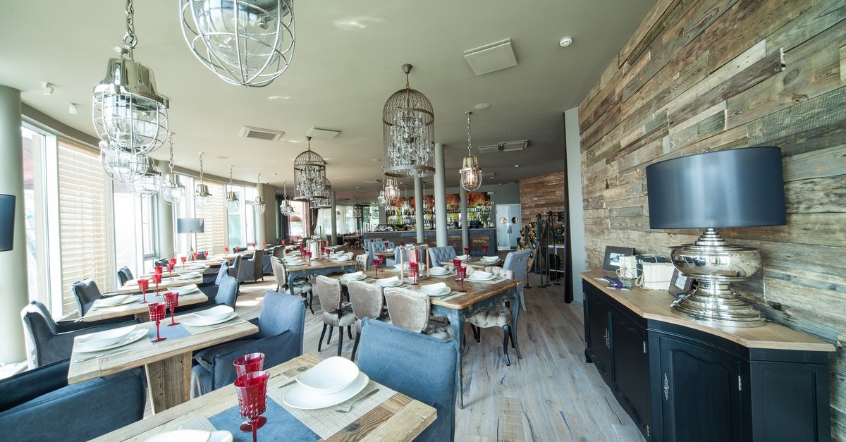 Jūrmalā durvis vēris mūsdienu Latvijas virtuves restorāns 'Laivas'