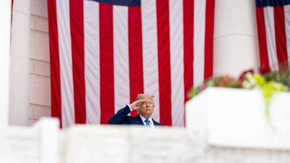 Trampa administrācija izskatīs iespējas noteikt sankcijas Krievijai ...