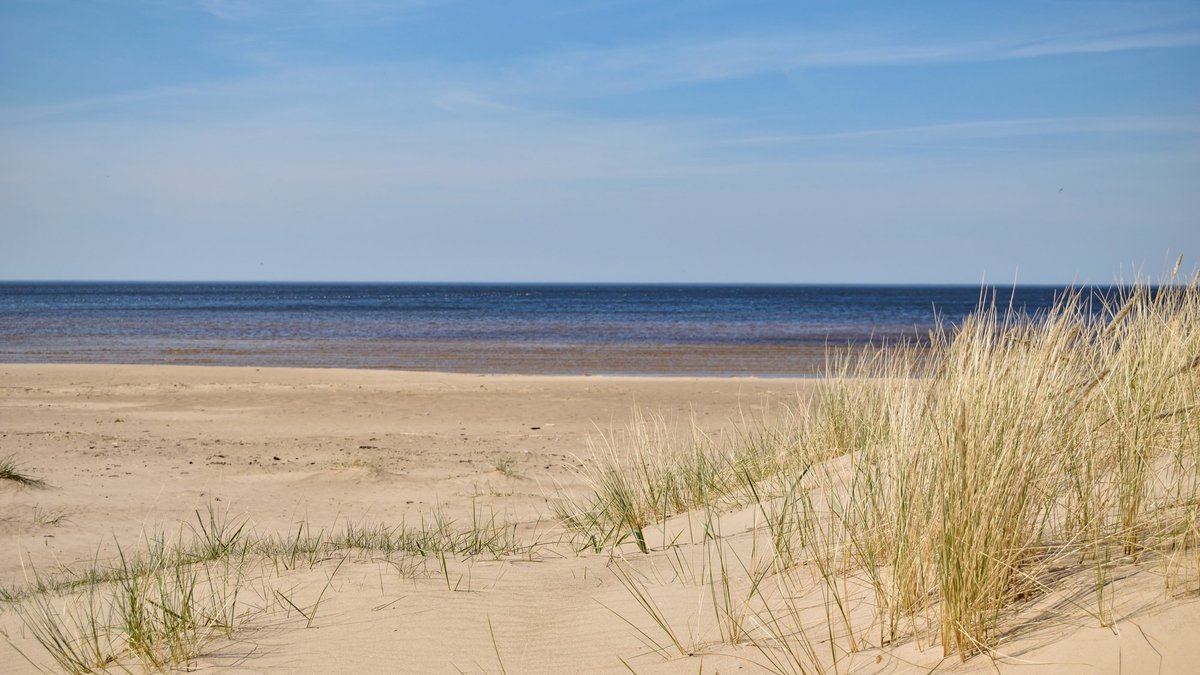 Vecāķu pludmale ierindojusies starp labākajām nūdistu pludmalēm pasaulē