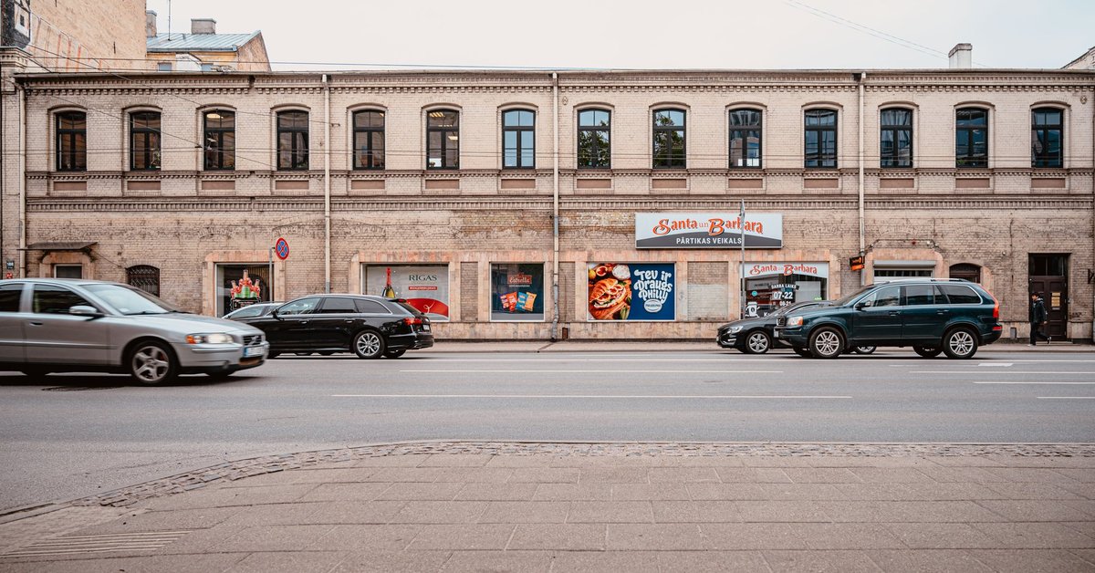 Снова пытаются продать здание, в котором находится легендарный магазин ...