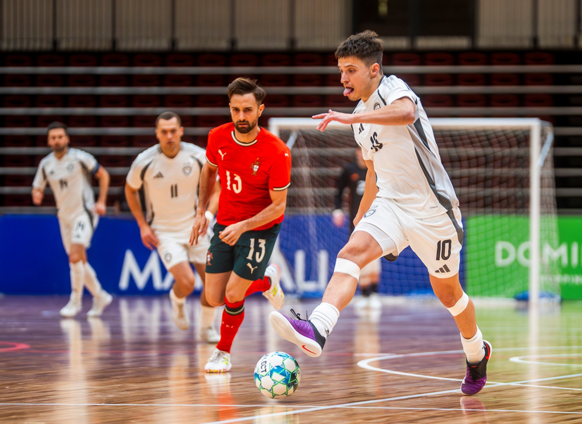 Latvijas telpu futbolisti uzzina pretiniekus mājās notiekošajā Eiropas ...