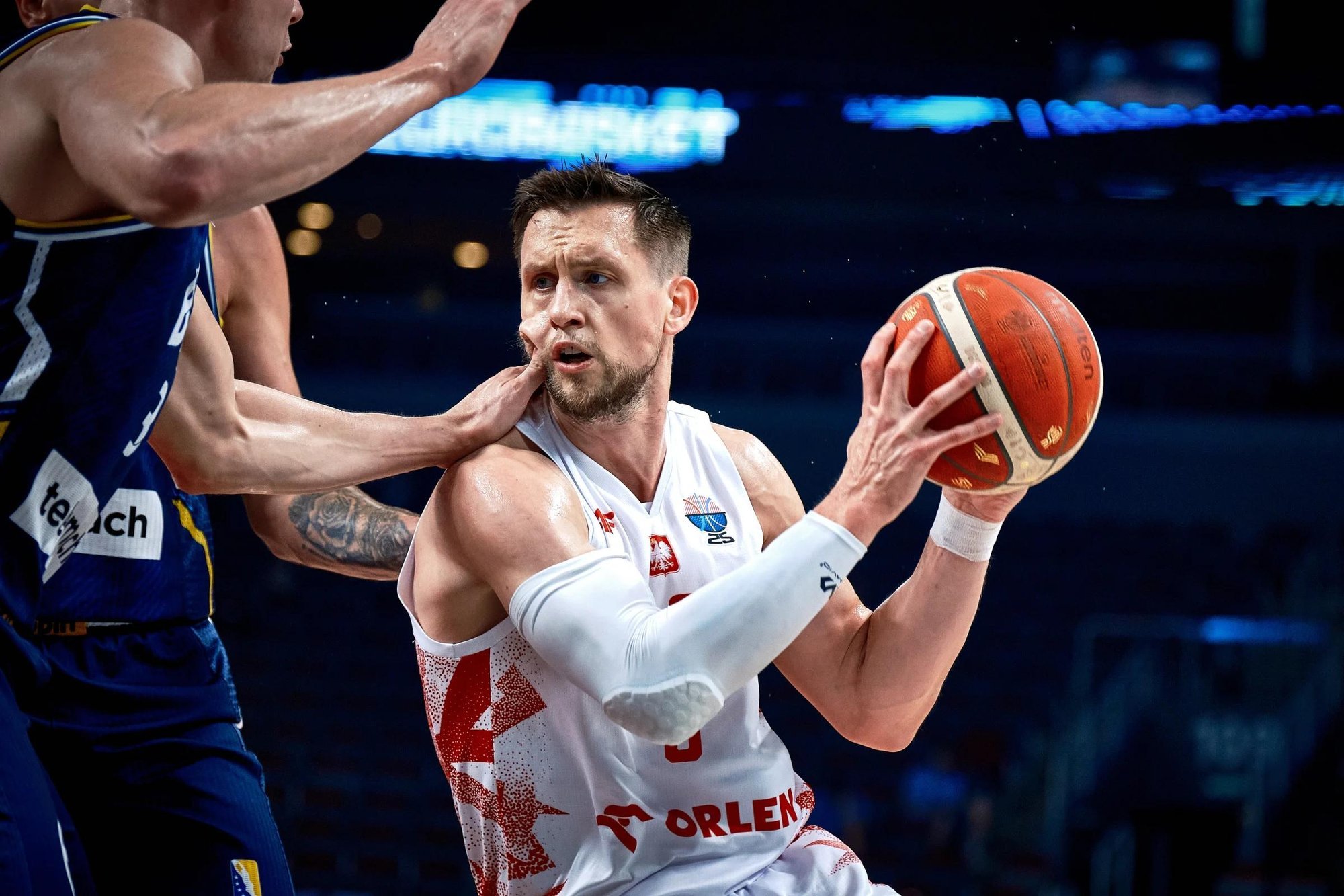 Polijas basketbolisti ar grūtībām salauž pretiniekus un iekļūst ...
