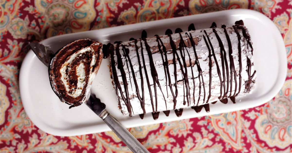 Bezē rulete ar šokolādes krēmu