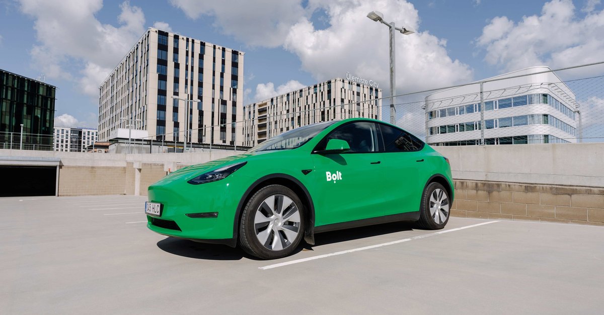 'Bolt' Rīgā sāk piedāvāt braucienus ar 'Tesla'