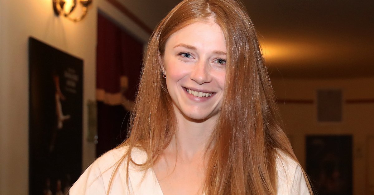 Nacionālā teātra aktrise Agnese Budovska ir otrā bērniņa gaidībās