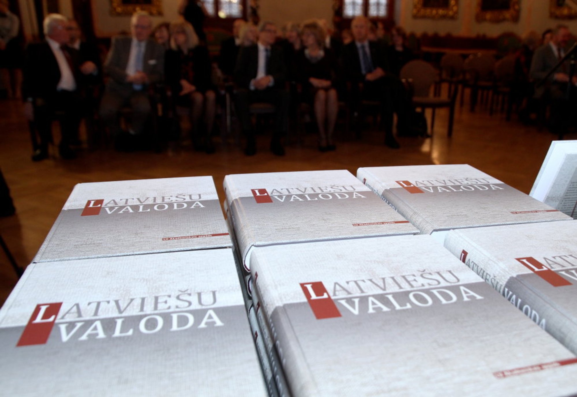 Valsts valodas centra direktores amatam virza Inesi Muhku