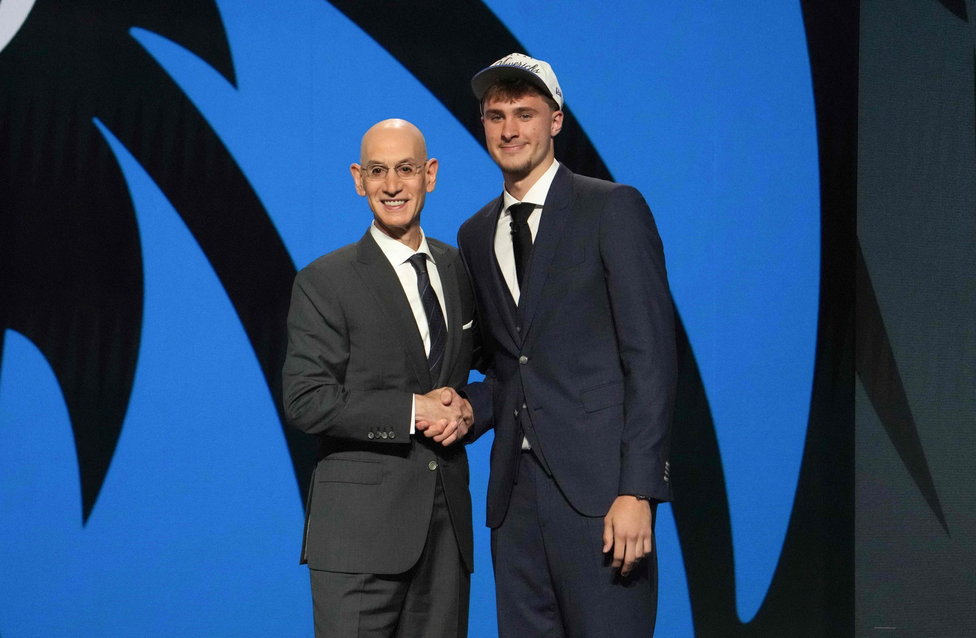 NBA draftā ar pirmo numuru izvēlēts pēdējo gadu lielākais talants ...