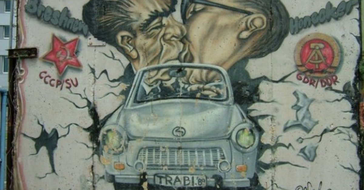 Zinātnieki noskaidrojuši, kāpēc veci cilvēki smird