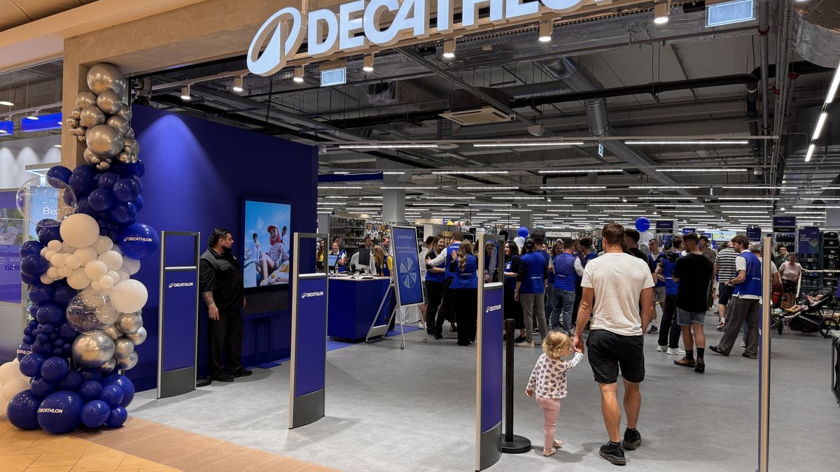 ФОТО, ВИДЕО. В торговом центре Spice Home открылся новый магазин Decathlon