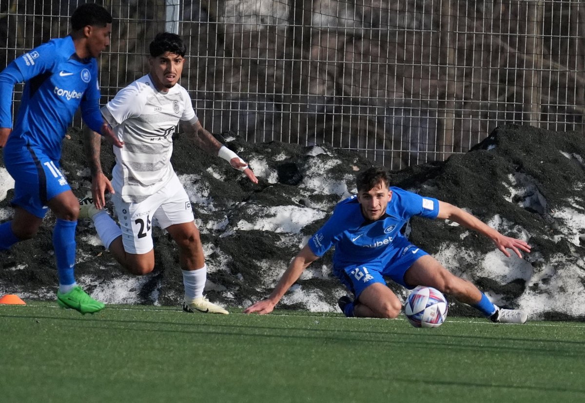 'Riga' futbolisti kļūst par Latvijas Superkausa ieguvējiem