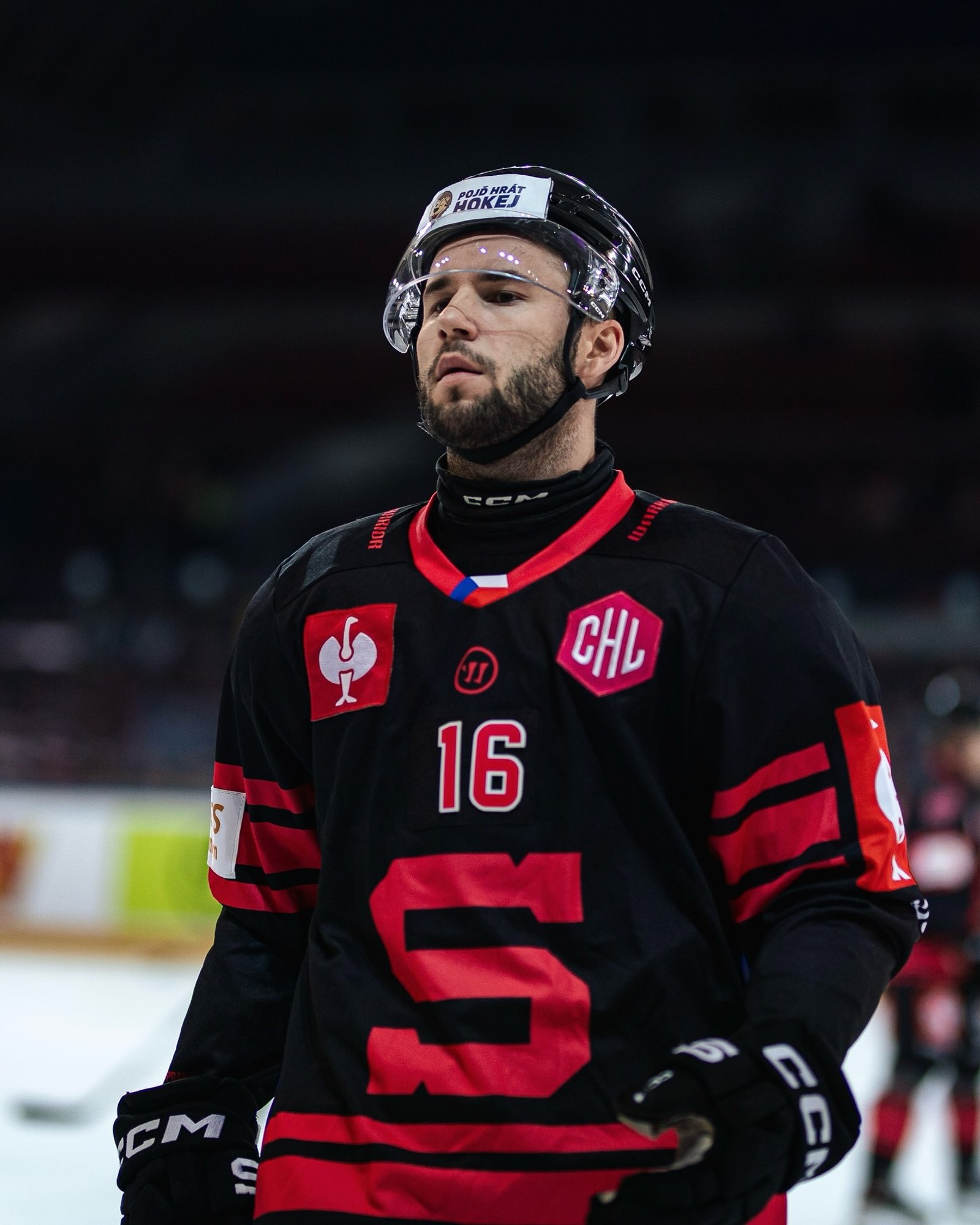 "Latviešu burvis Prāgā" – Dzierkals iekļauts IIHF Čempionu līgas ...