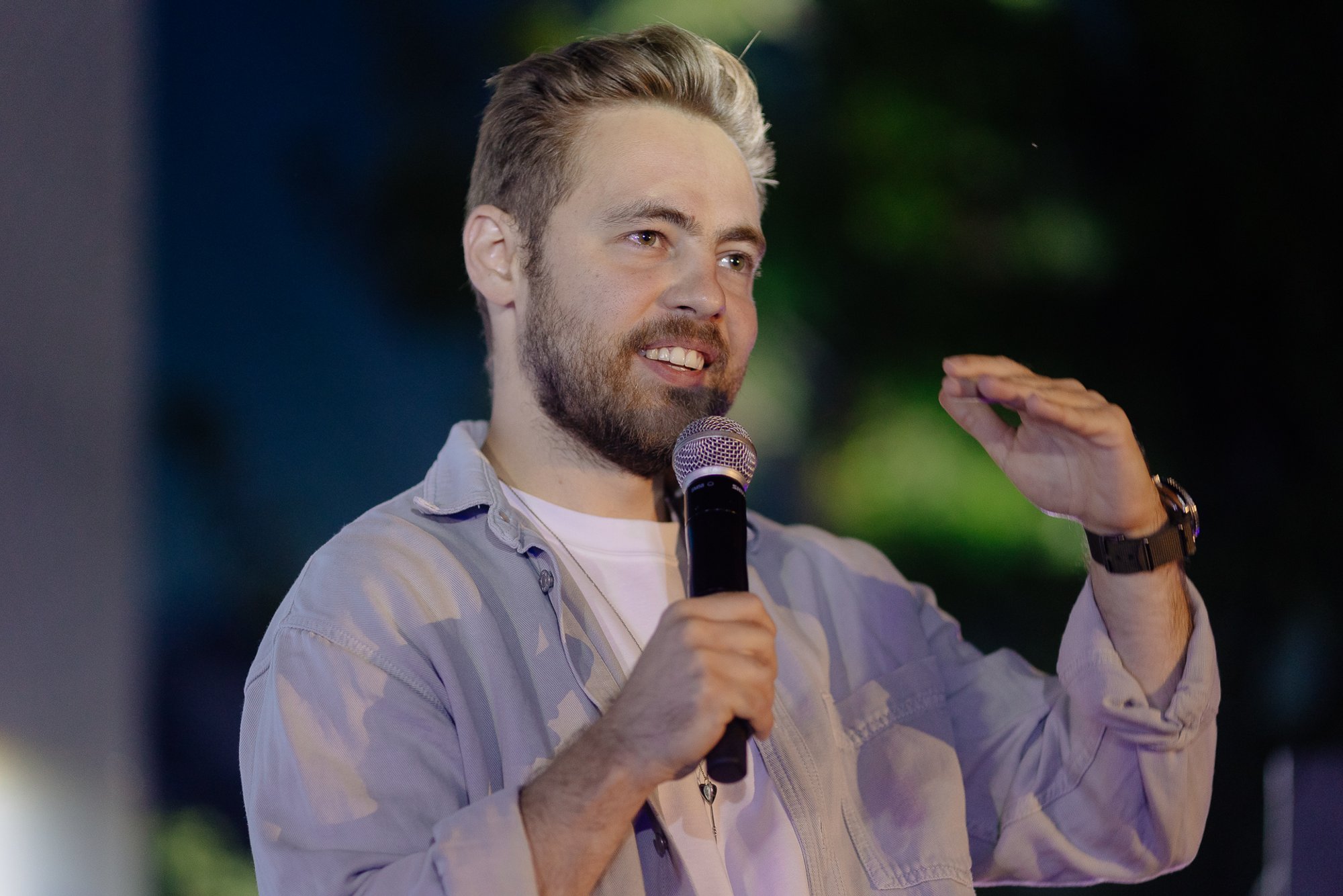 Ukraiņu komiķis: Tev ir tiesības jokot par Buču, ja slaktiņu esi ...