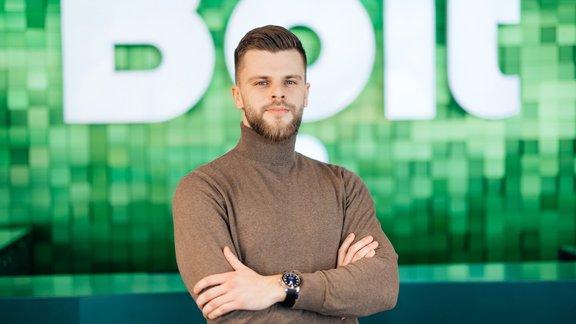 Ronalds Ābols: OCTA elektroskrejriteņiem – vai tiešām uzlabos ceļu ...