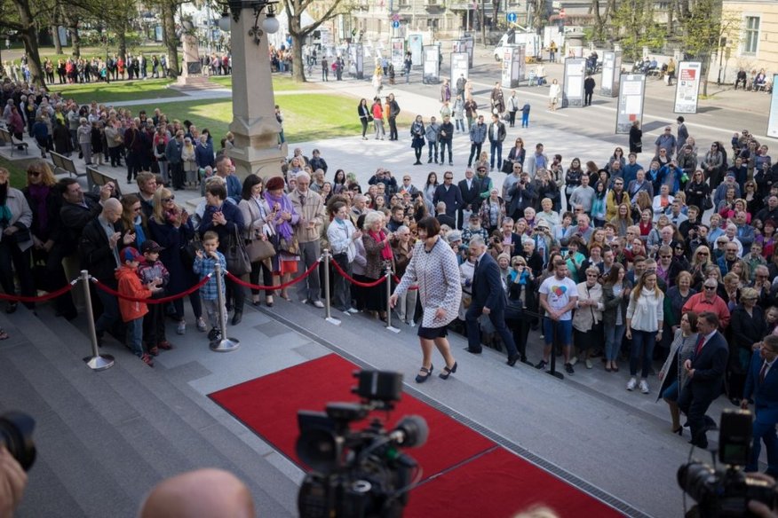 Divu Latvijas vadošo muzeju direktori drīzumā noslēgs darbu amatos