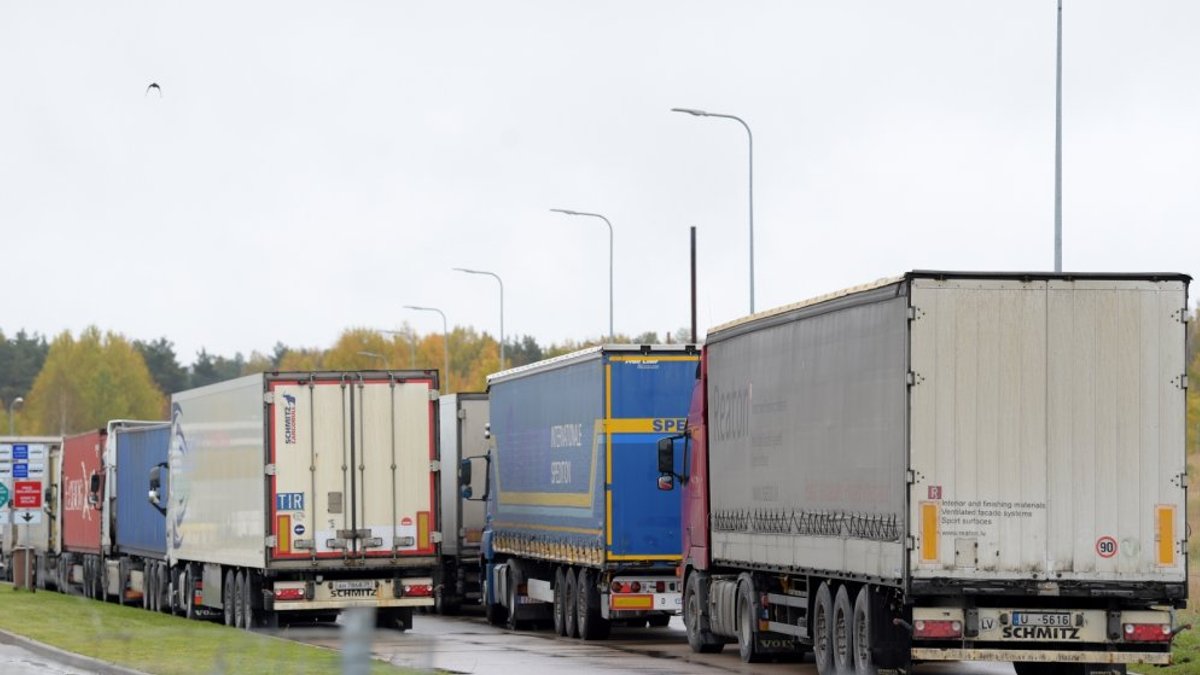 Baltkrievijas robežas slēgšana Lietuvā: ievērojami pieaugs kravas auto ...
