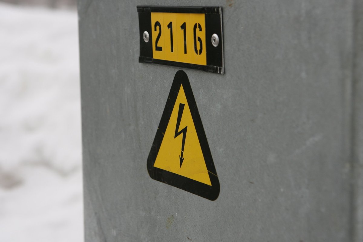 Latgalē pēc pirmās rudens vētras bez elektrības joprojām 8 000 ...