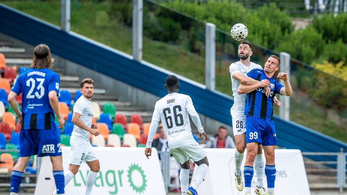 Foto un video: RFS futbolisti viesos uzvar "Grobiņu"