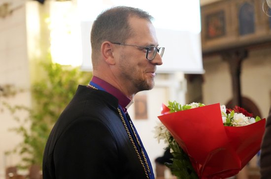 Foto: LELB jaunais arhibīskaps Rinalds Grants stājas amatā
