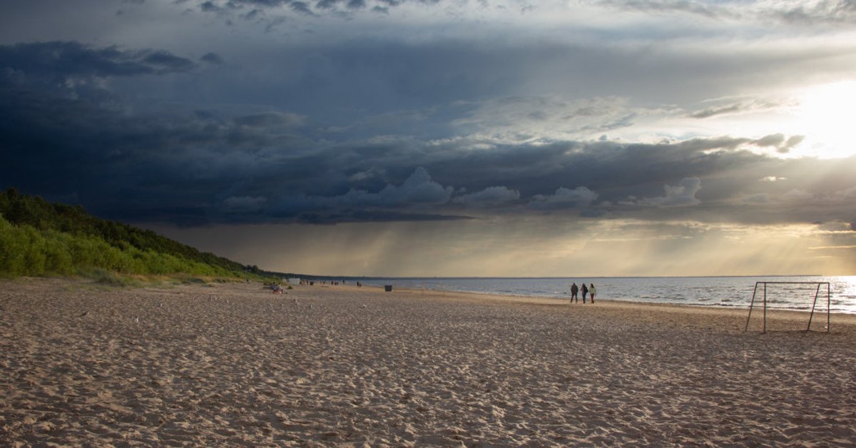 Policistu zākāšana Majoru pludmalē – lieta nodota tiesai
