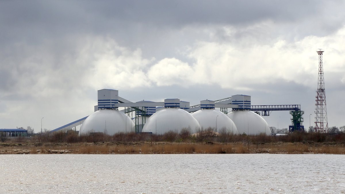 Ir: Кабмин обсуждал смягчение санкций для Riga Fertilizer Terminal ...