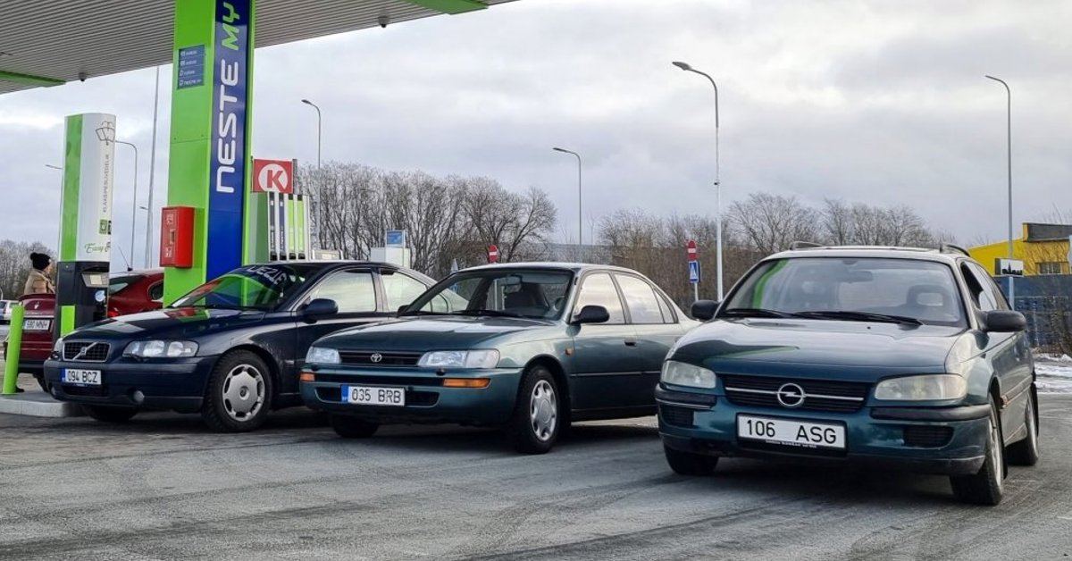Volvo S60, Opel Omega или Toyota Corolla? Тест: какая машина за 1000 ...