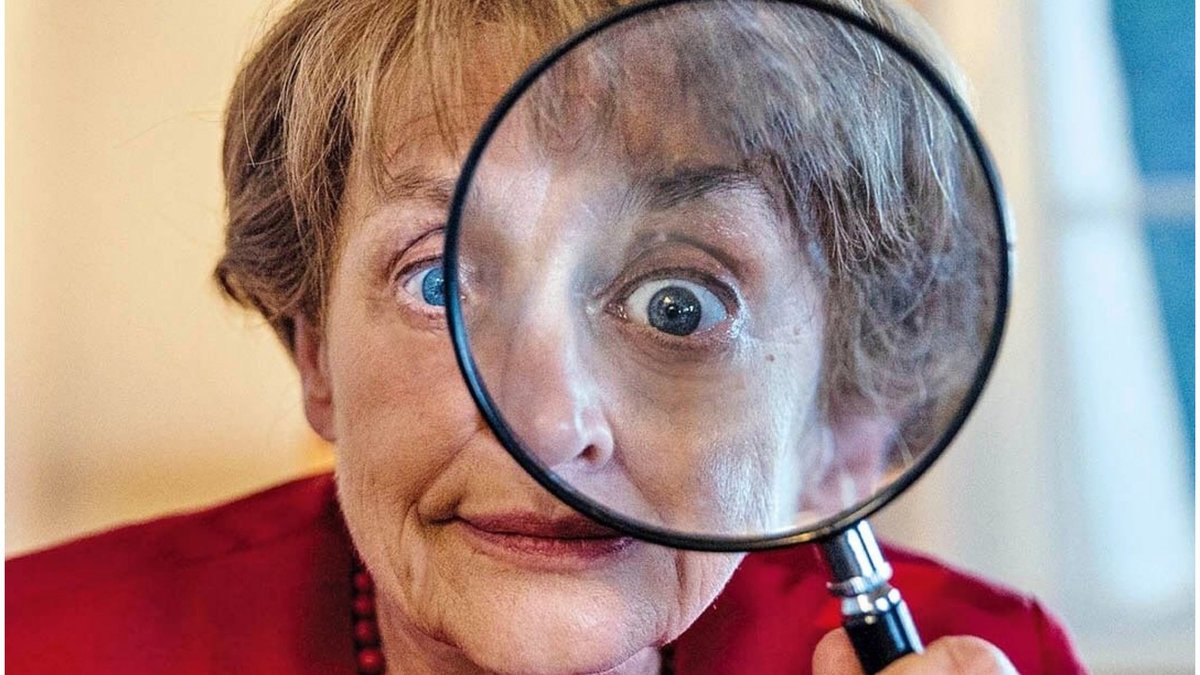 Labākais TV šovs vēsturē? Angela Merkele ar mopsi vārdā Putins atrisina ...