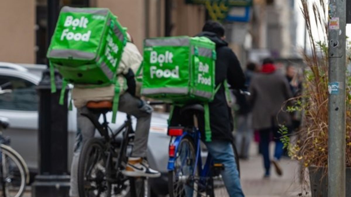 Bolt Food предлагает доставку еды еще в двух городах Латвии