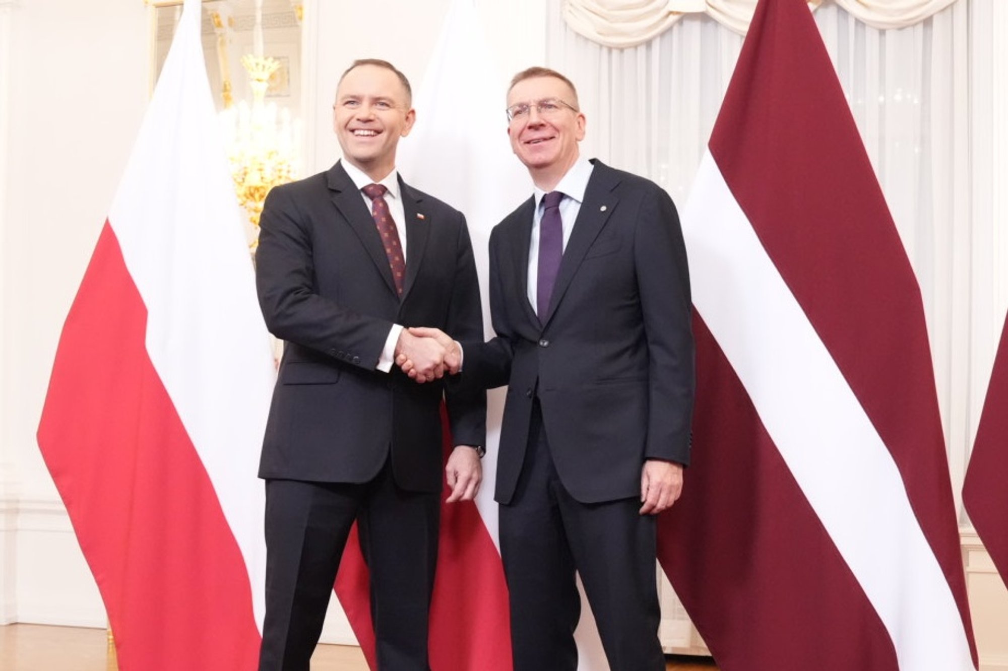 NATO un Eiropas valstīm jāseko Polijas un Latvijas piemēram, pauž Rinkēvičs