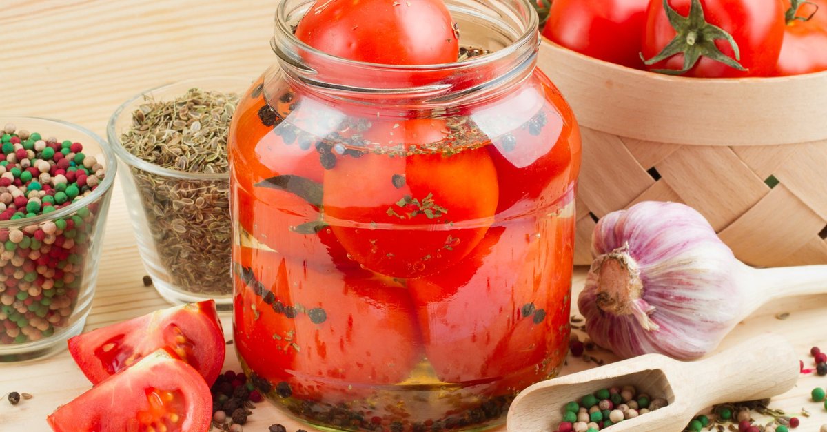 Marinēti tomāti bez pasterizēšanas