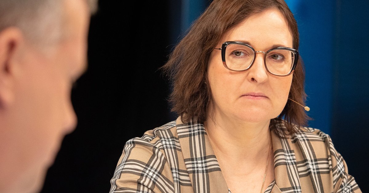 NMPD jāsauc vienmēr, ja ir sajūta, ka situācija ir neatliekama, saka Cipule